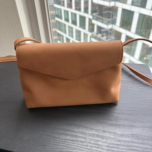 Universal Thread | Bags | Universal Thread Cognac Crossbody Bag | Poshmark